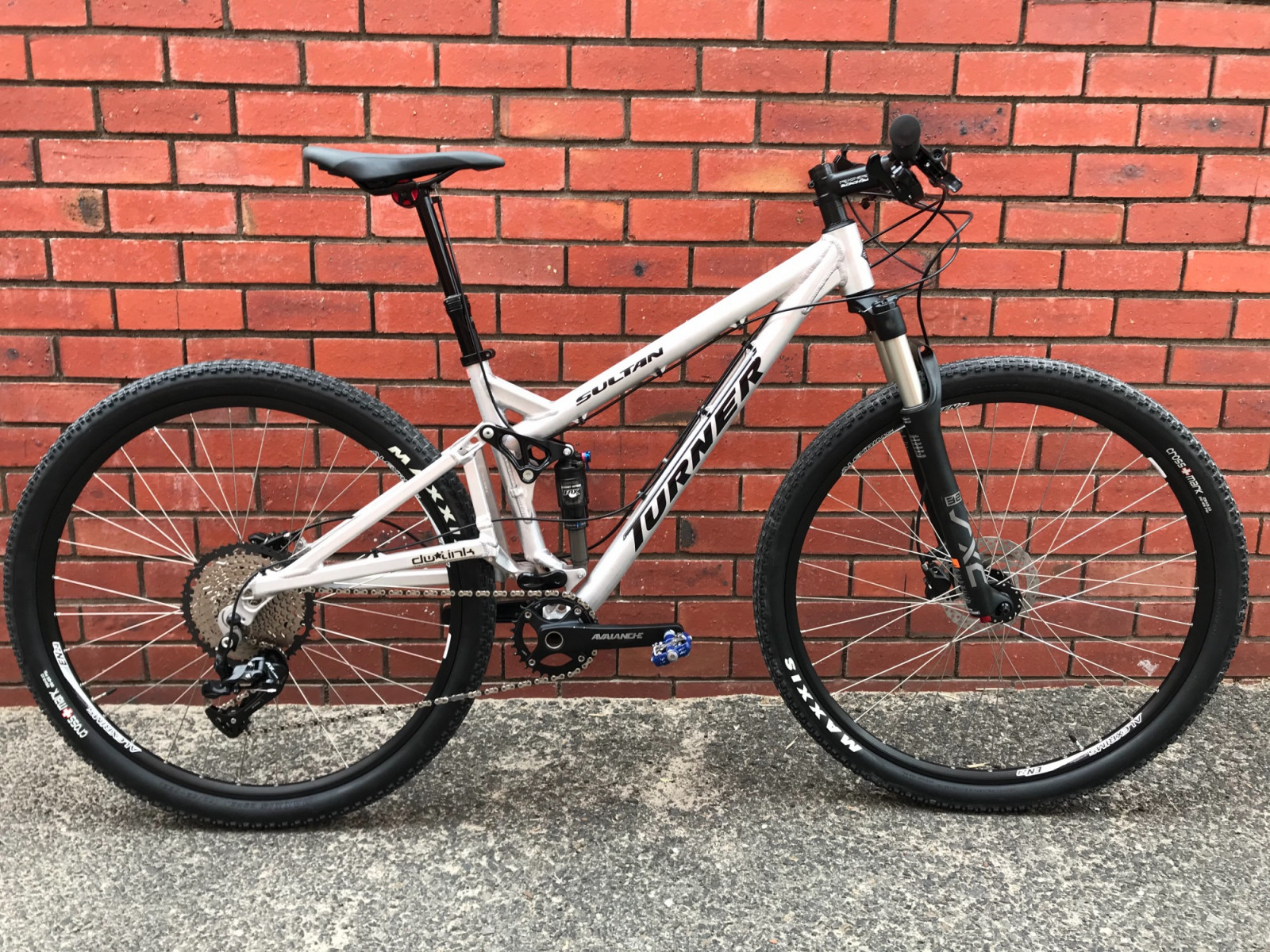 Turner Sultan 29er | Dual Suspension Mountain Bikes | Bike Hub