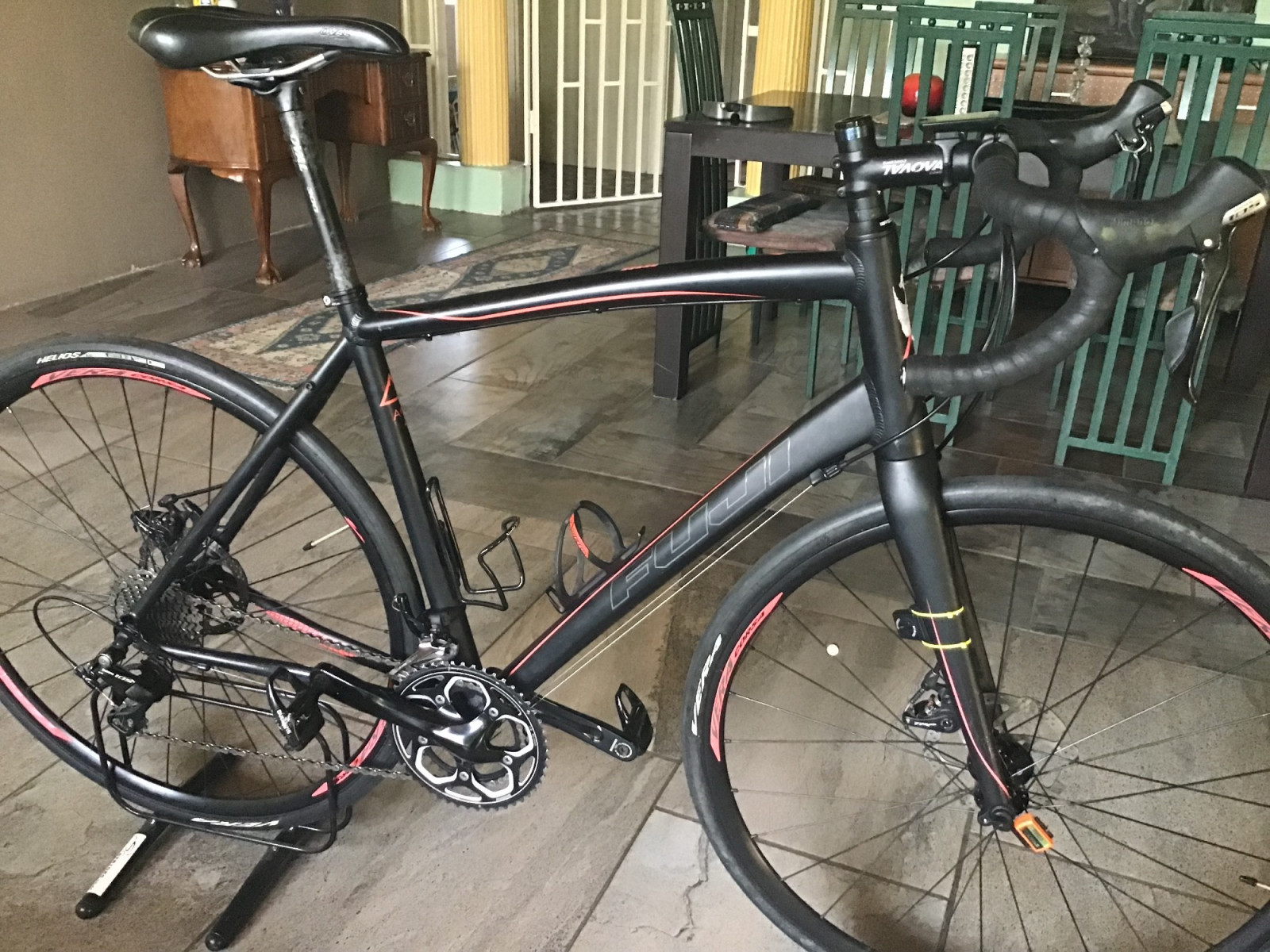 Fuji One.1 Disc 11 speed | Road Bikes | Bike Hub