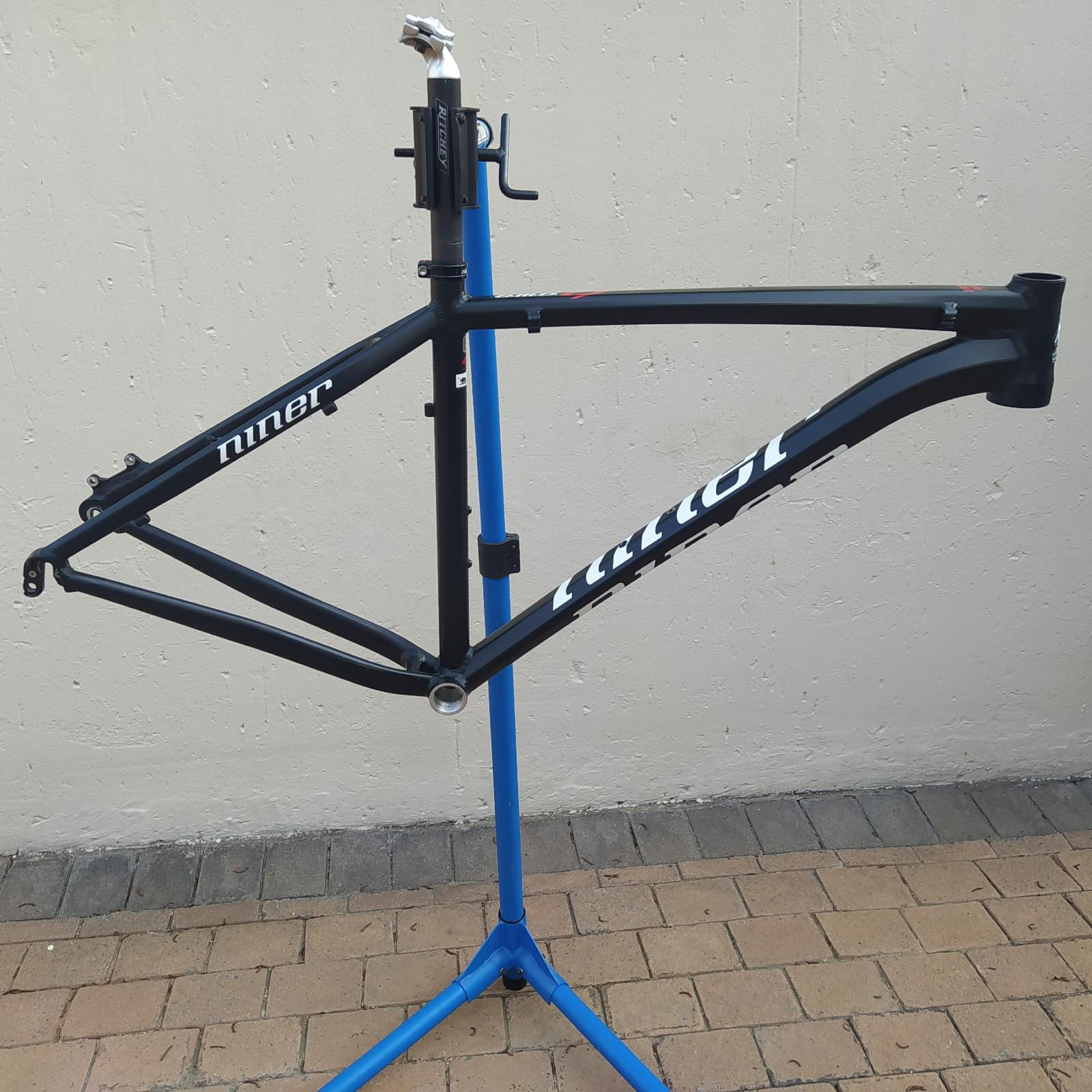 Large Niner EMD 9 | Hardtail Mountain Bike Frames | Bike Hub