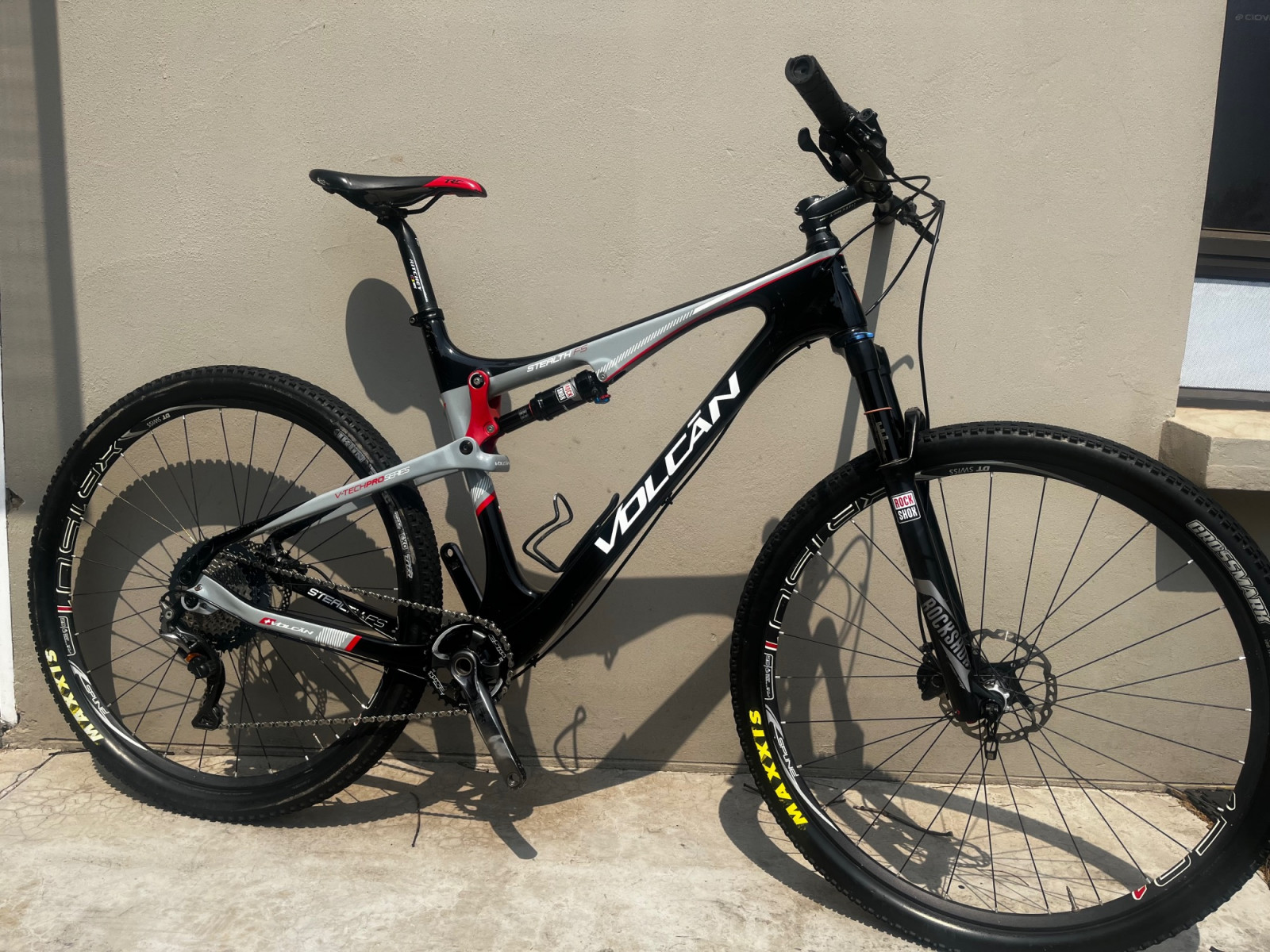 Volcan Stealth FS | Dual Suspension Mountain Bikes | Bike Hub