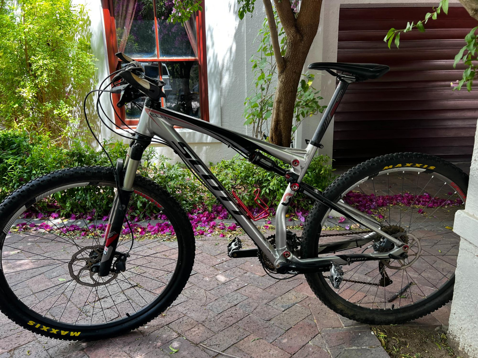 Scott Spark Elite | Dual Suspension Mountain Bikes | Bike Hub