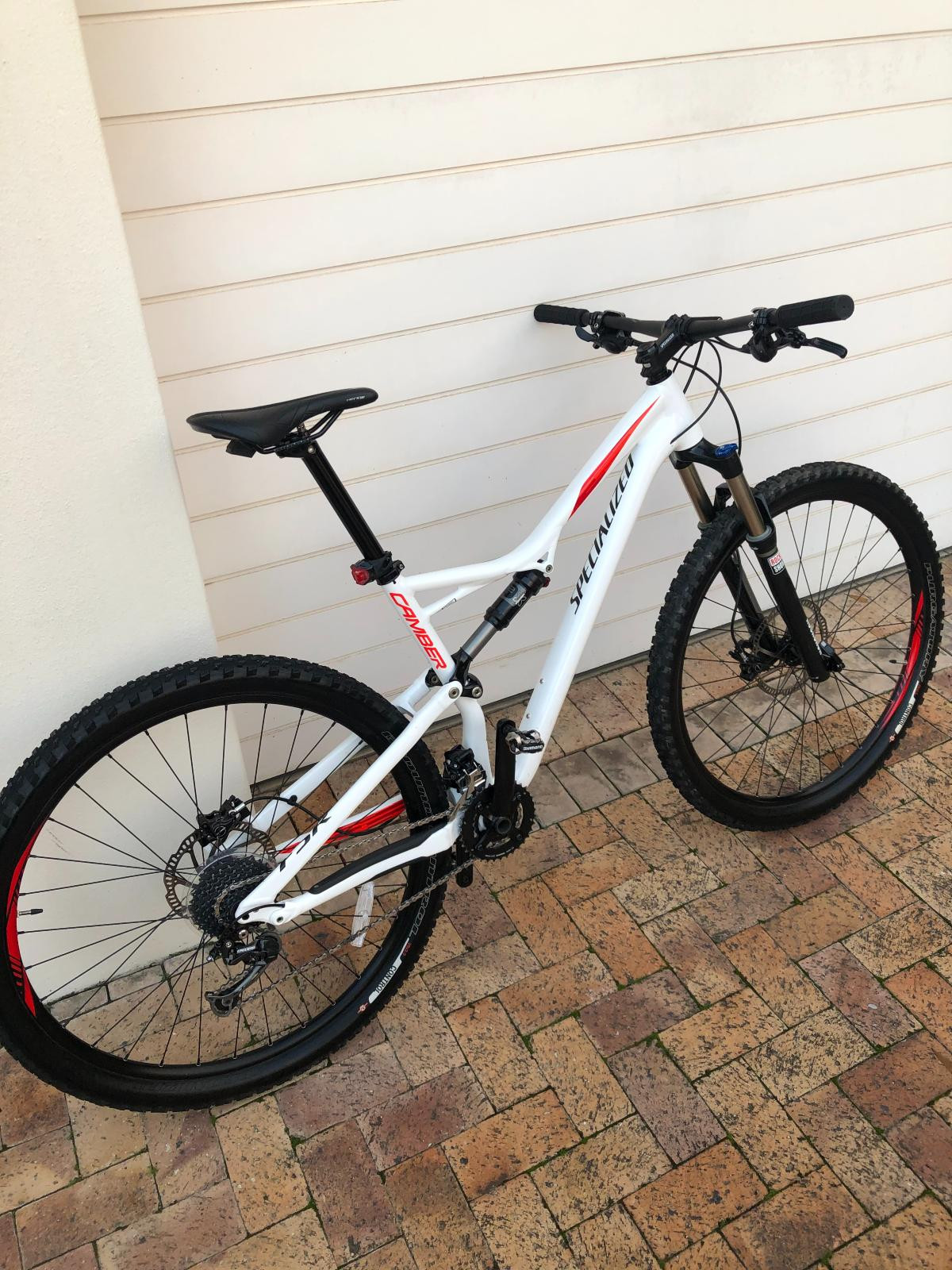 Specialized Camber 29 | Dual Suspension Mountain Bikes | Bike Hub