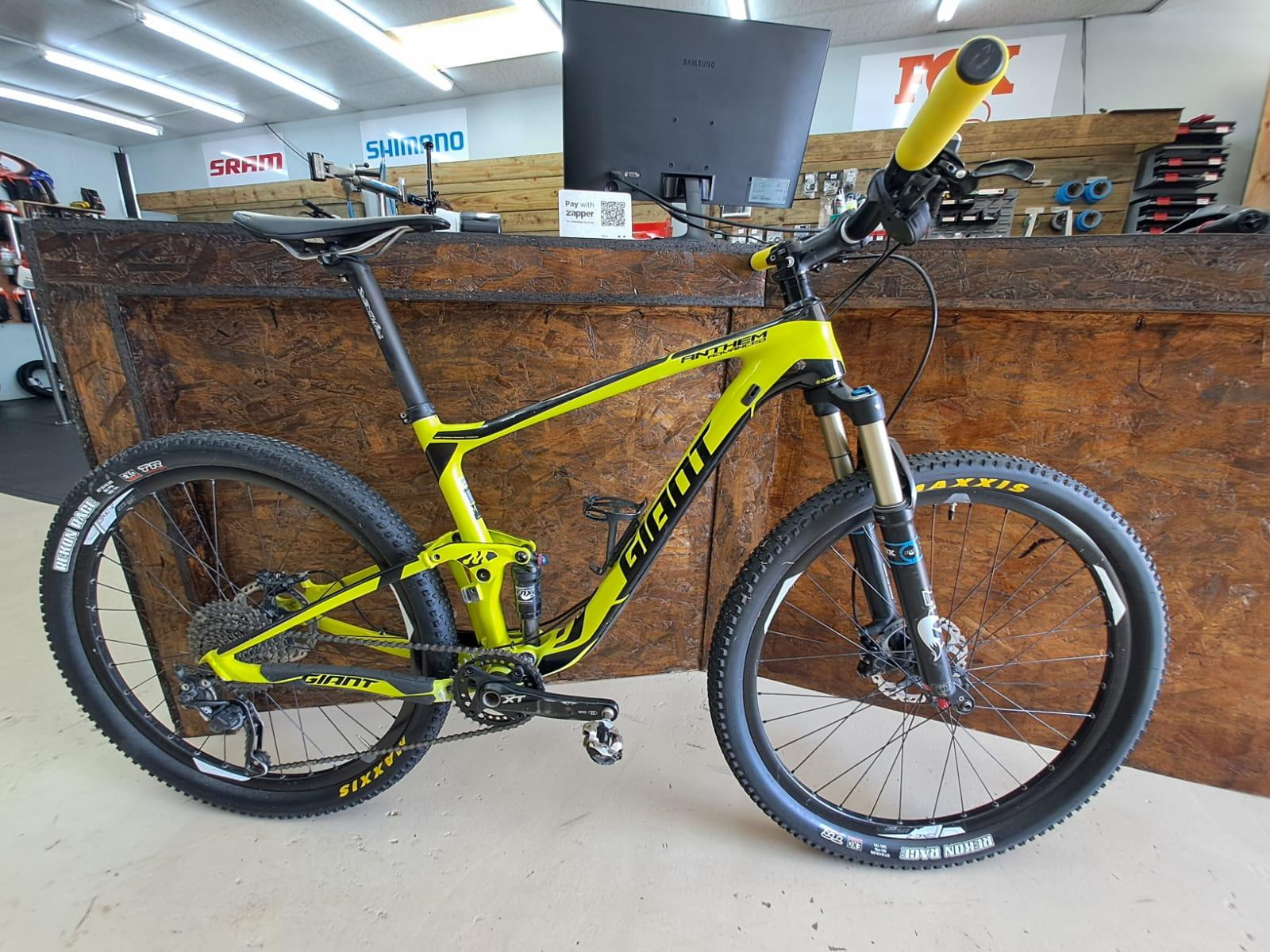 Giant Anthem Advanced 27.5" - Medium | Dual Suspension Mountain Bikes ...
