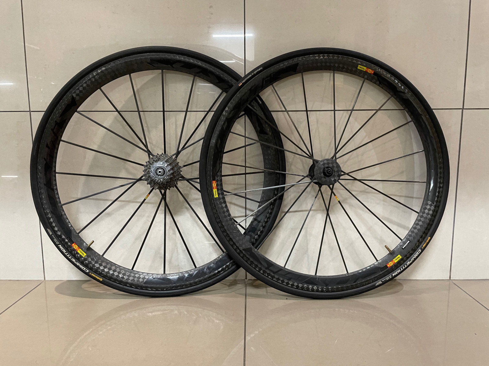 Mavic Cosmic Carbone | Road Bike Wheels | Bike Hub