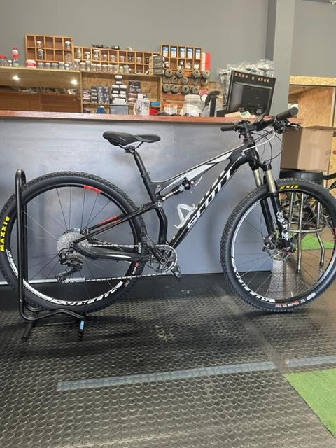 Scott 910 Carbon Dual Suspension | Dual Suspension Mountain Bikes ...