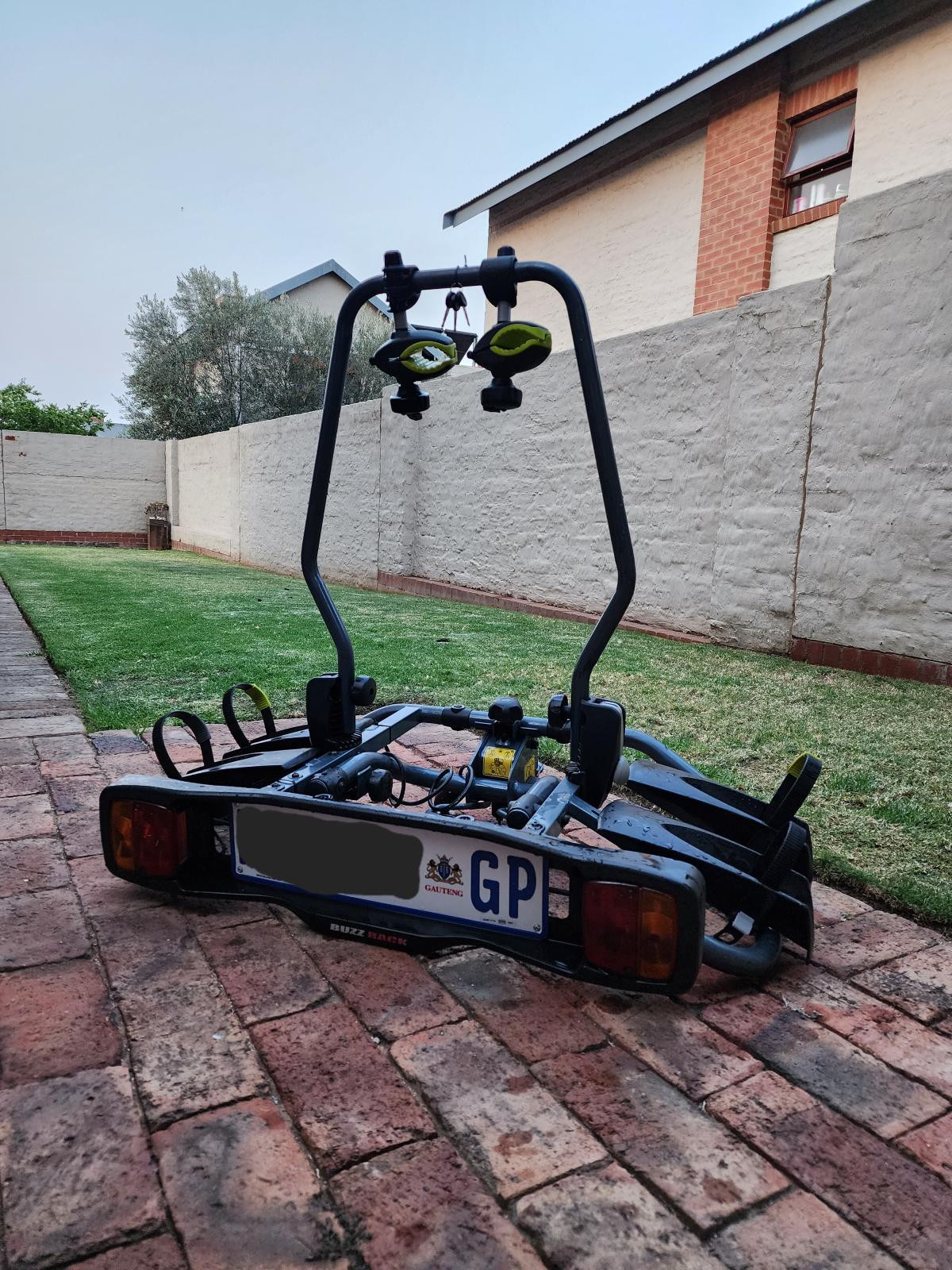 Buzz Rack 2 Bike towbar Carrier | Bike Racks | Bike Hub