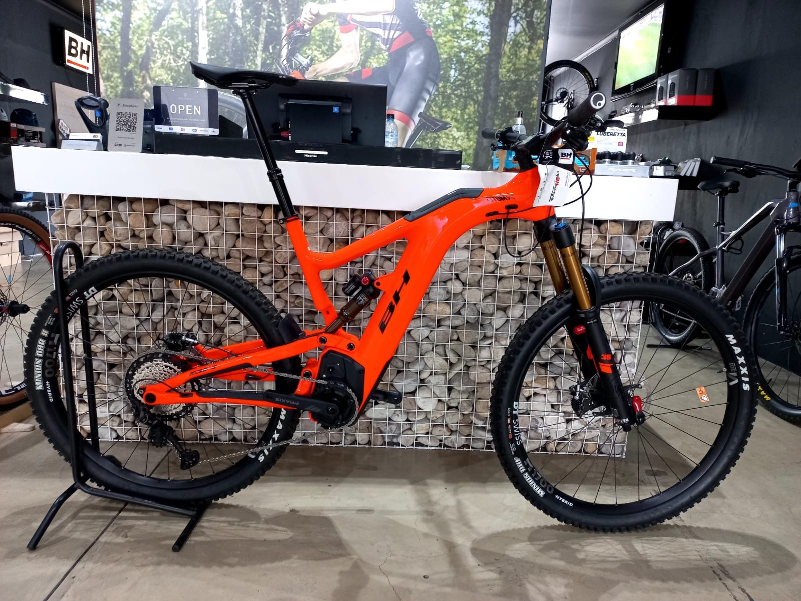 BH Atom-X 991 Full Carbon - Kashima 160mm | Bike Hub