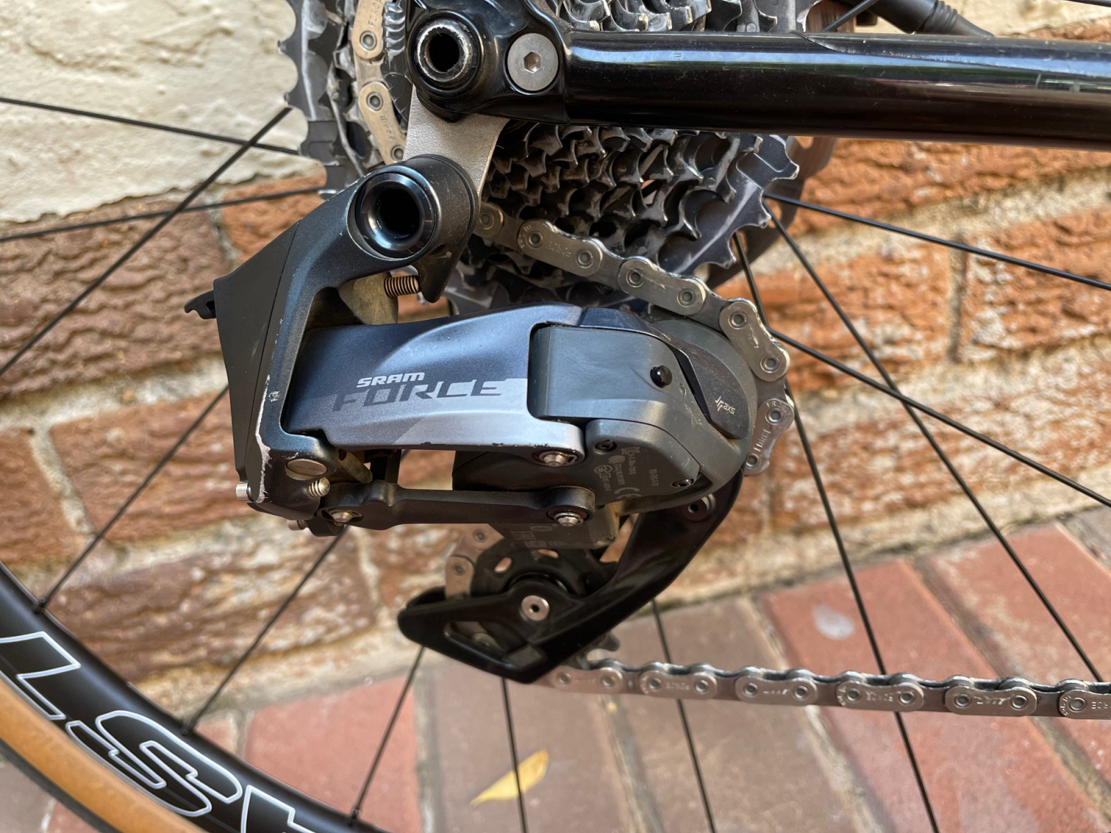 Sram Force AXS 12-speed derailleur | Rear Derailleurs | Bike Hub
