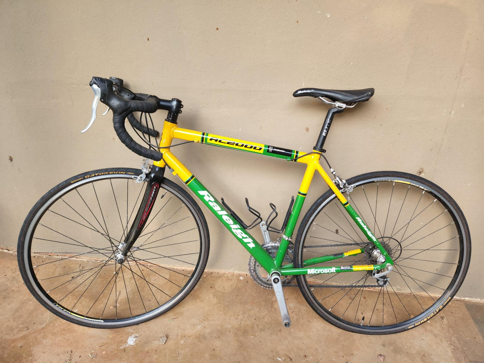 Raleigh RC2000 | Road Bikes | Bike Hub