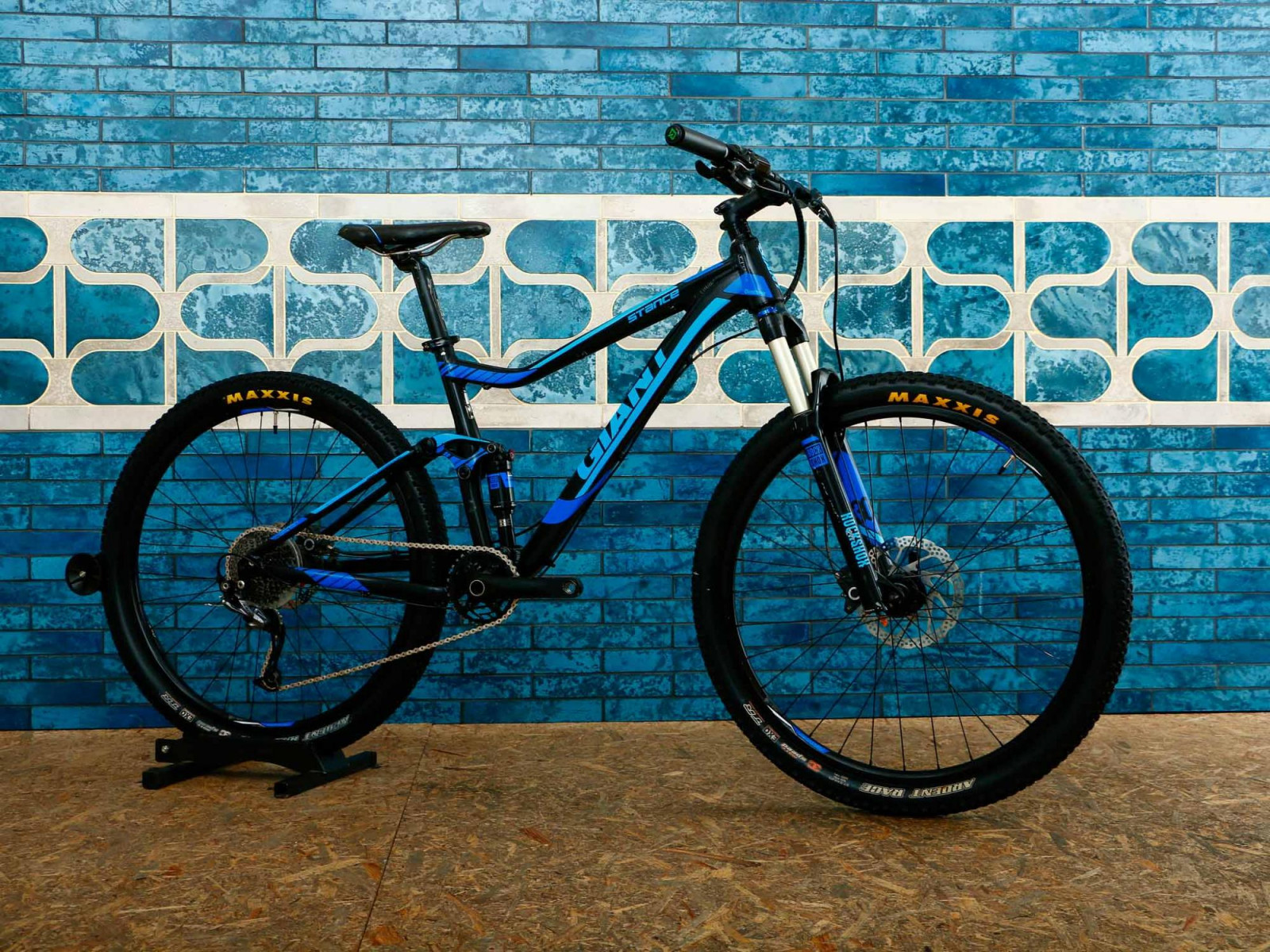 Pre-Owned Giant Stance (M) BM7987 | Dual Suspension Mountain Bikes ...