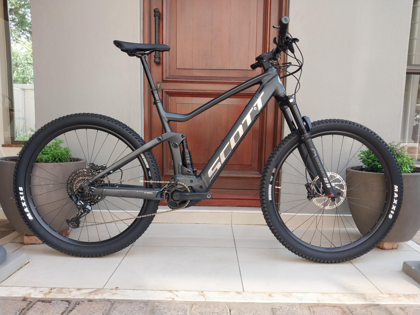 SCOTT STRIKE E-RIDE 2022(L)**ONLY 99 KM**DEMO** | Dual Suspension ...
