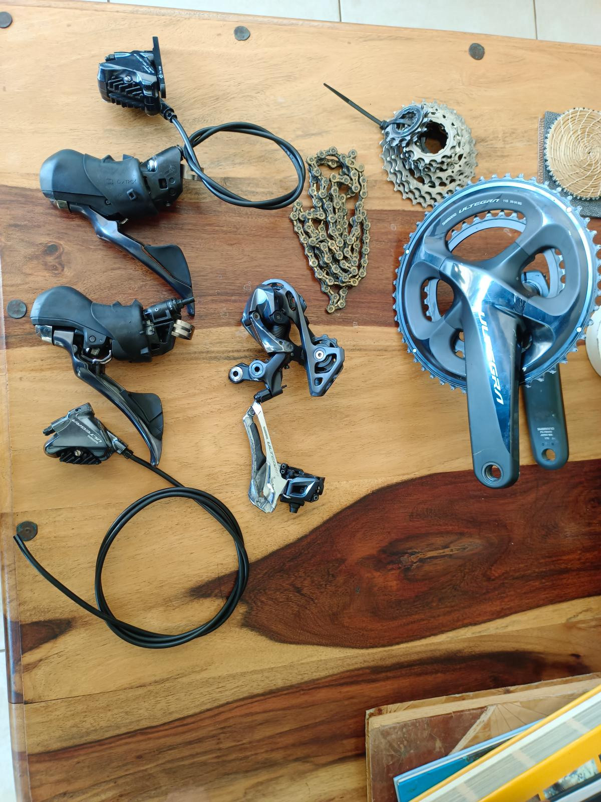 Shimano Ultegra R8000 Disc full group set | Complete Groupsets | Bike Hub