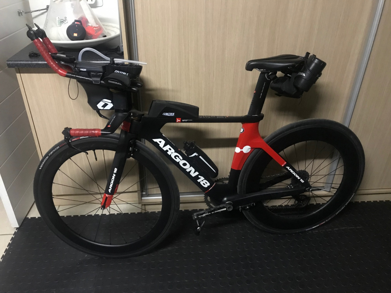 Argon 18-E118 | Triathlon & Time Trial Bikes | Bike Hub
