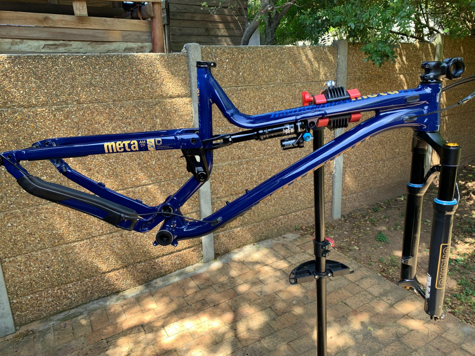 Large Commencal Meta frame with shock and fork | Dual Suspension ...