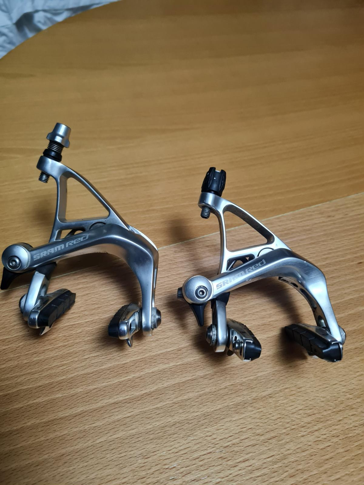 Sram Red light weight Brake calipers | Road Bike Brakes | Bike Hub