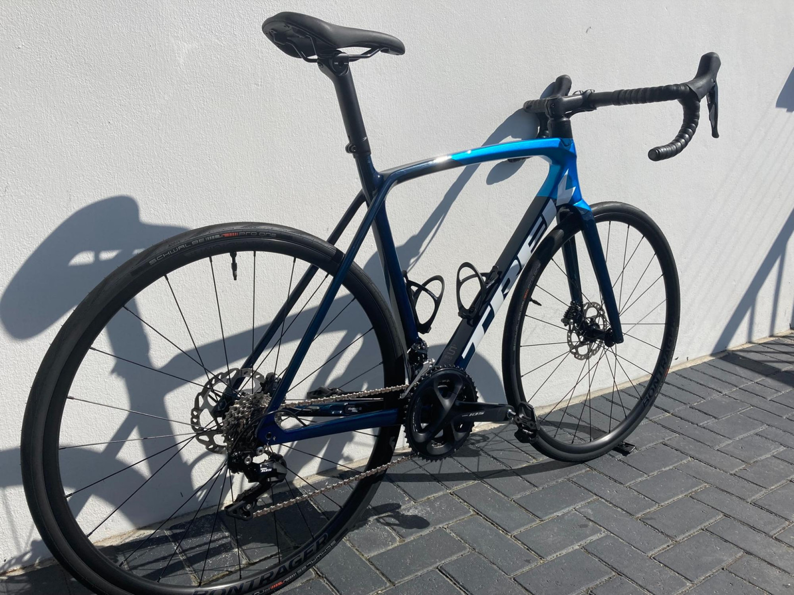 Trek Emonda SL5 (2022) carbon road bike 56cm | Road Bikes | Bike Hub