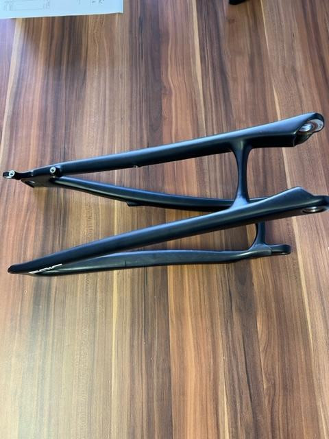 Specialized Carbon Chainstay | Dual Suspension Mountain Bike Frames ...