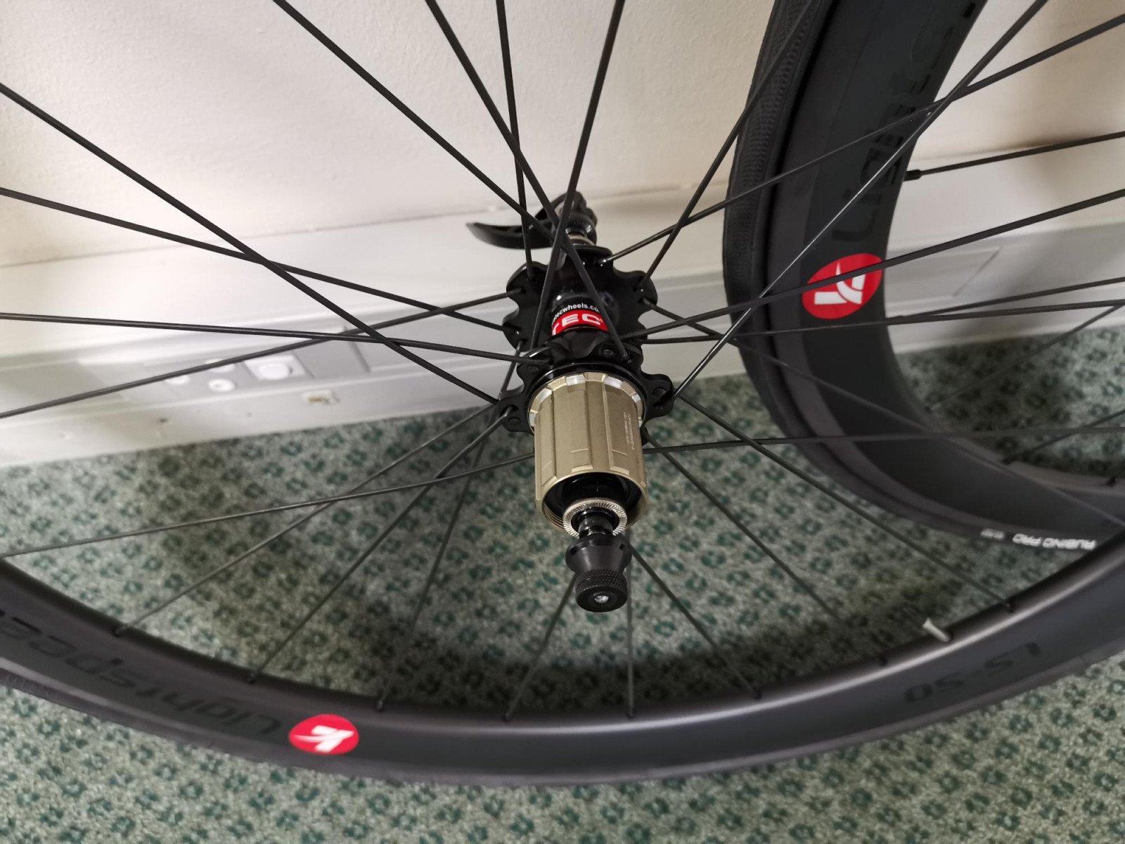 Lightspeed LS 50 carbon wheelset | Road Bike Wheels | Bike Hub