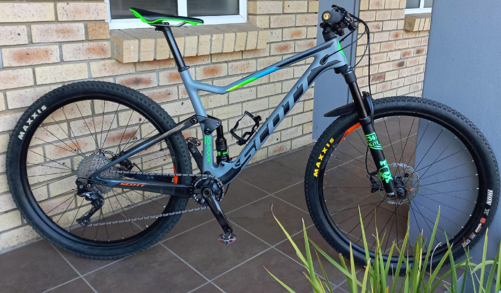 Scott Spark 710 plus 29er+27plus | Dual Suspension Mountain Bikes ...
