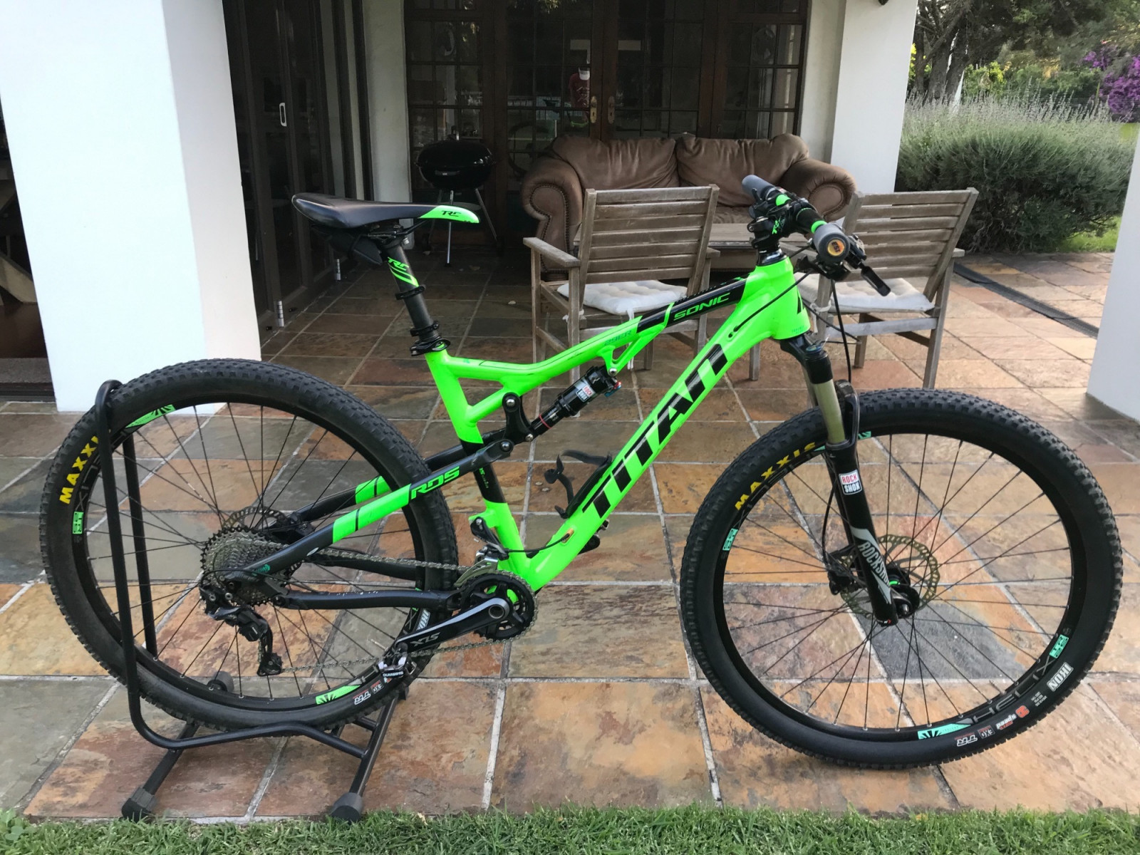 Titan Sonic Elite | Dual Suspension Mountain Bikes | Bike Hub