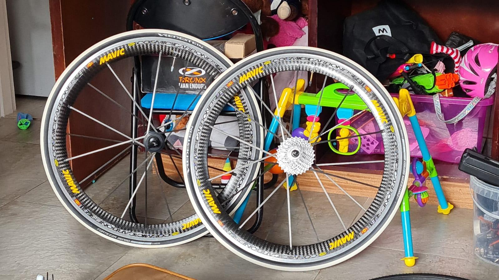 Mavic Cosmic SSC carbon spokes | Road Bike Wheels | Bike Hub