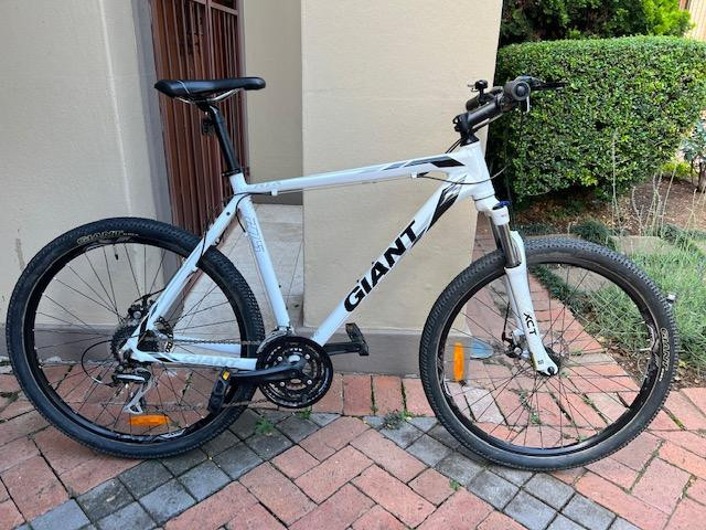 Giant ATX | Hardtail Mountain Bikes | Bike Hub