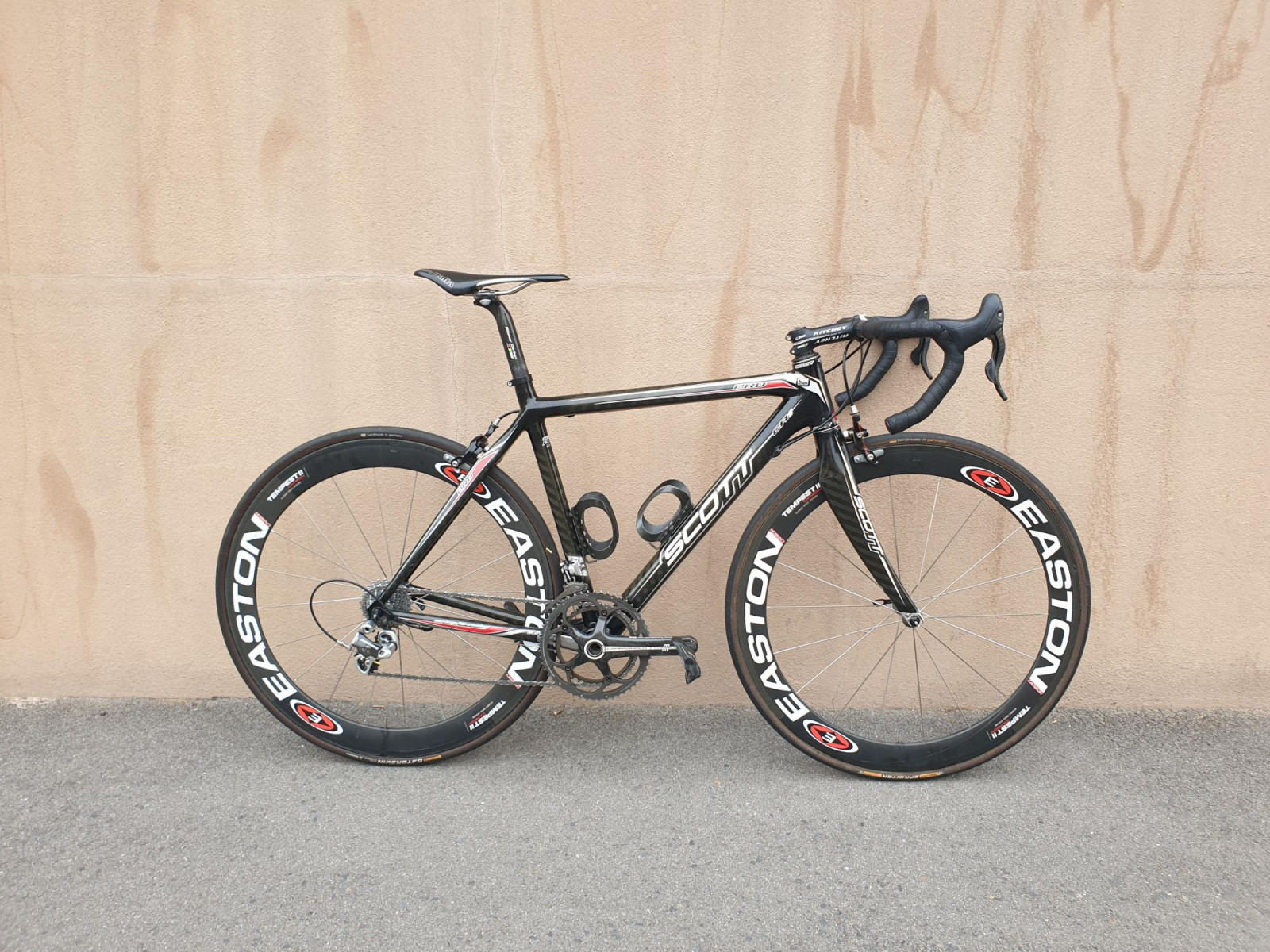 Scott CR1 Pro Carbon | Road Bikes | Bike Hub