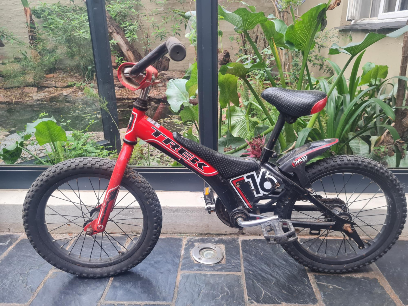 Trek 16 inch mtb | Kids Bikes | Bike Hub