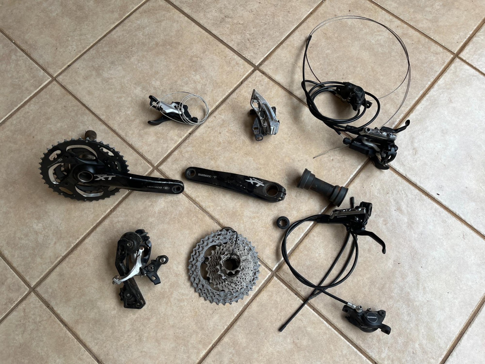 Shimano Groupset (XT / SLX) | Complete Groupsets | Bike Hub