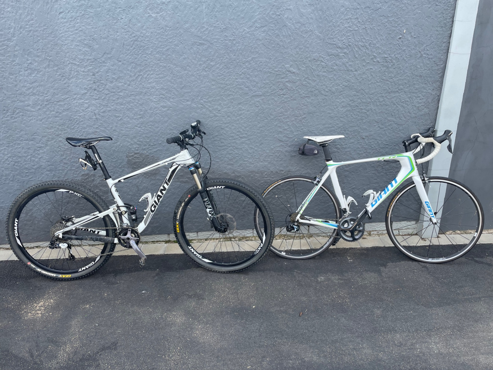 Giant MTB & Road Bike Combo | Dual Suspension Mountain Bikes | Bike Hub