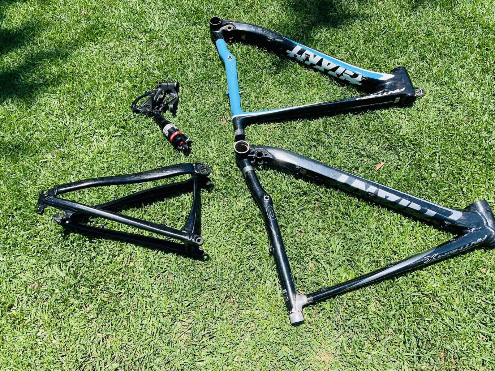 Giant Frame | Dual Suspension Mountain Bike Frames | Bike Hub