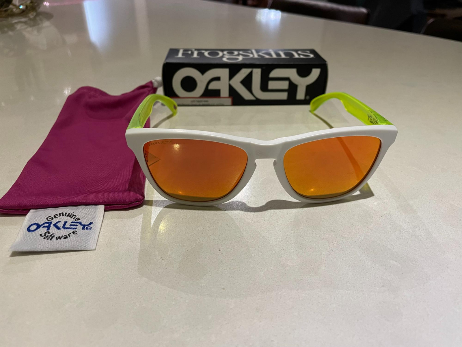 Oakley Frogskins originals | Eyewear | Bike Hub