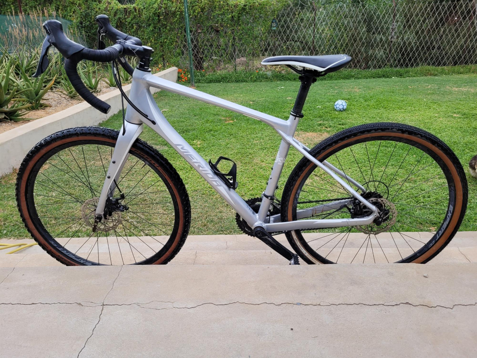 Merida Silex 200 | Gravel Bikes | Bike Hub