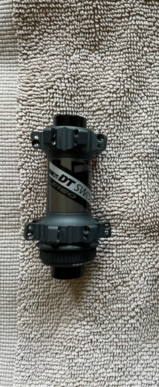 Syncros XR 2.0 Thru-axle Front Hub | Mountain Bike Hubs | Bike Hub
