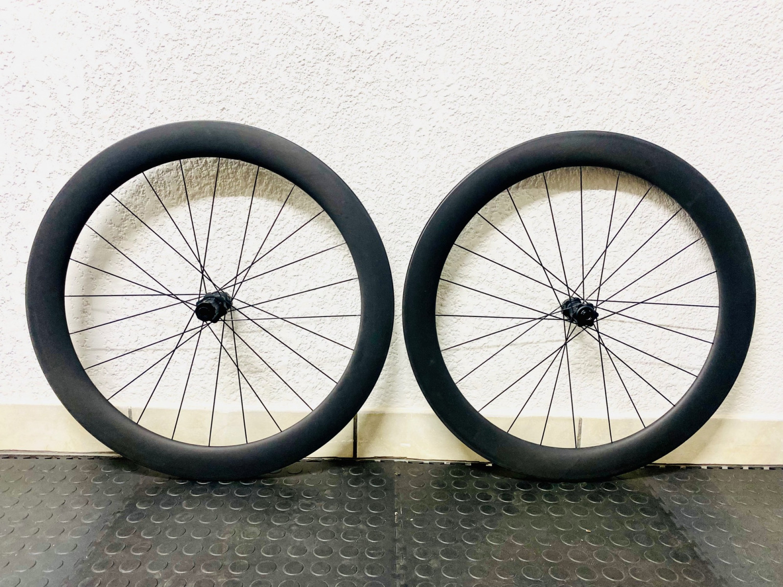 *Brand New* 60mm Carbon Clincher Disc Wheelset | Bike Hub