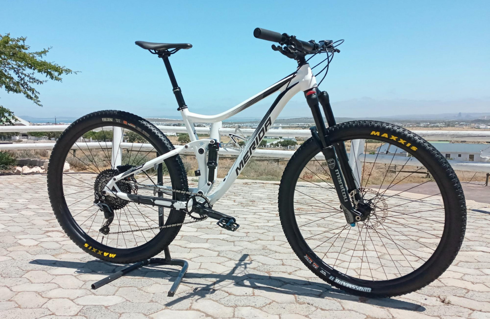 Merida 120 9-600 | Dual Suspension Mountain Bikes | Bike Hub