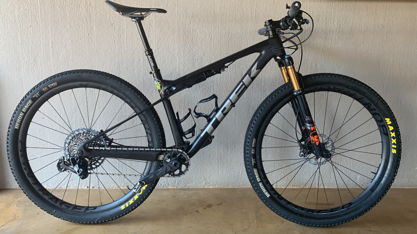 2021 Trek Supercaliber 9.8 | Dual Suspension Mountain Bikes | Bike Hub