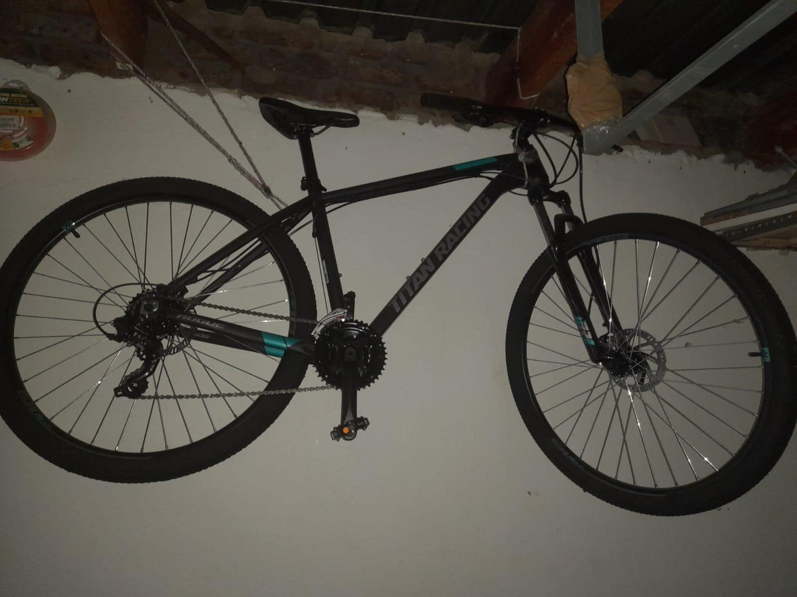 Titan Rogue CE | Road Bikes | Bike Hub