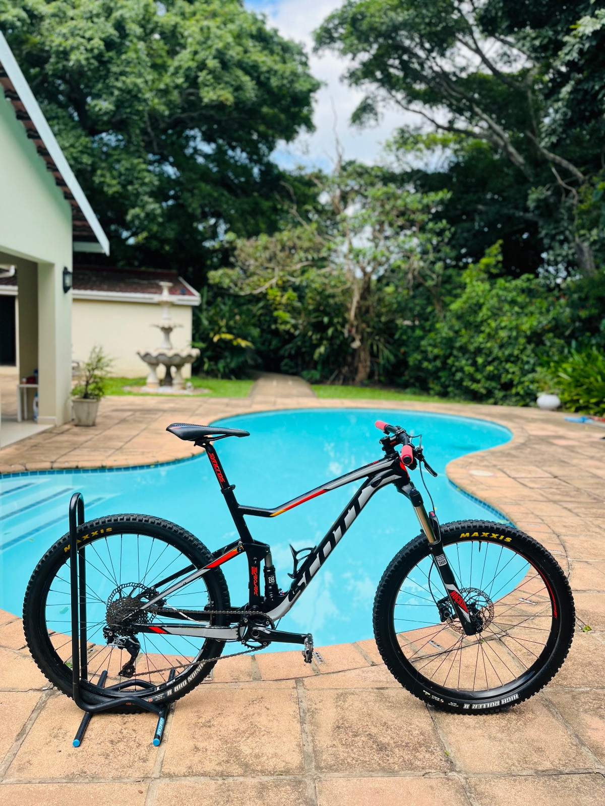 Scott Spark Plus 730 (M) 27.5 or 29er | Dual Suspension Mountain Bikes ...