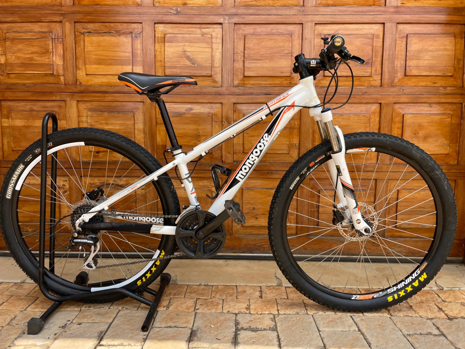 Mongoose Switchback | Hardtail Mountain Bikes | Bike Hub