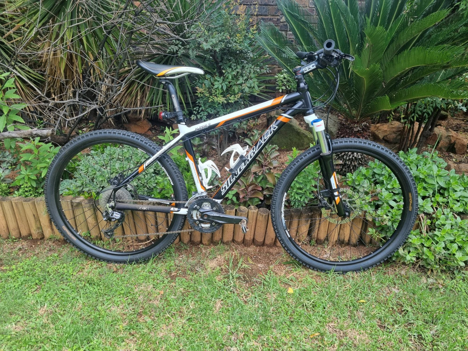 SILVERBACK ALPINE 2 MTB | Hardtail Mountain Bikes | Bike Hub