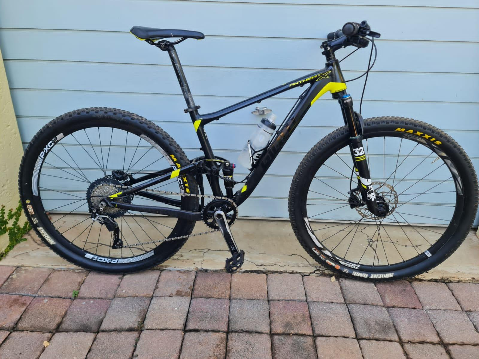 Giant anthem x 29er 2016 medium | Dual Suspension Mountain Bikes | Bike Hub