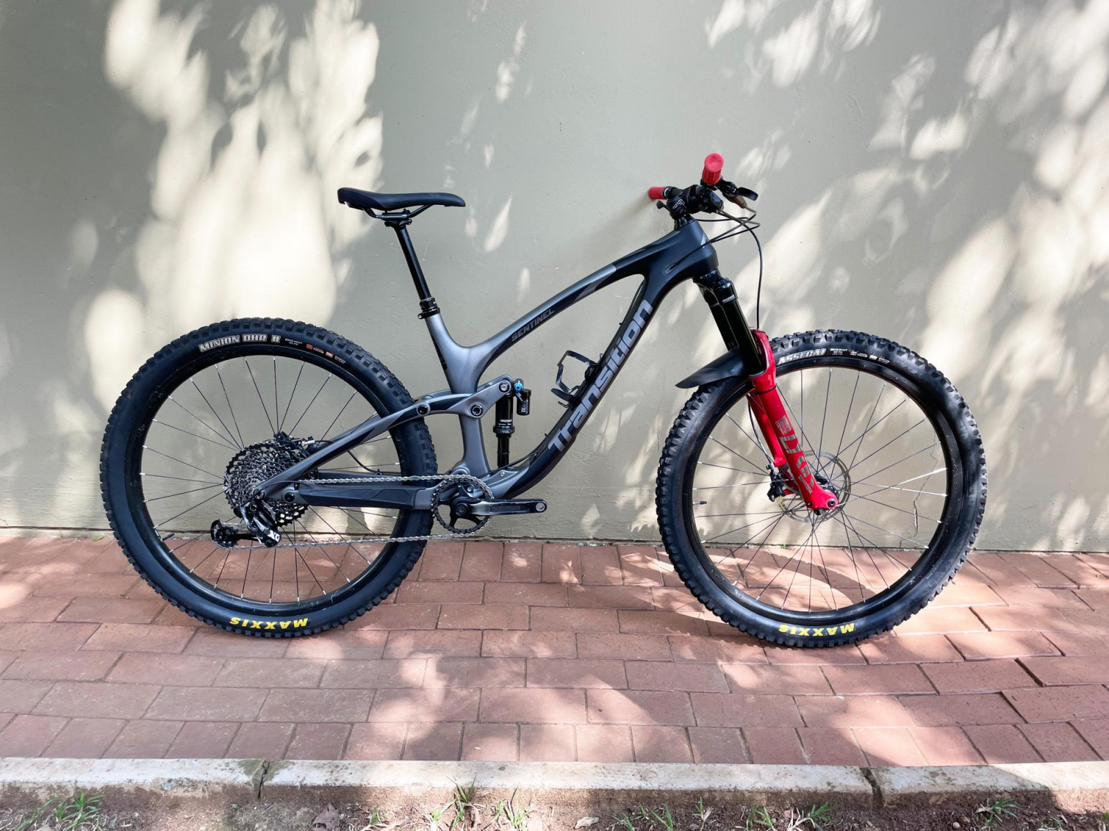 Transition Sentinel Carbon (Large) | Dual Suspension Mountain Bikes ...