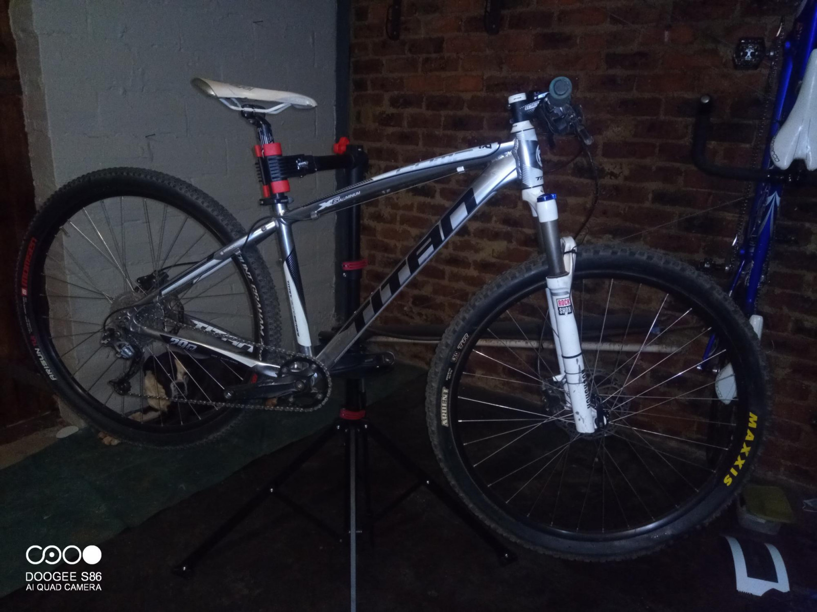 Titan Comp 29er | Hardtail Mountain Bikes | Bike Hub