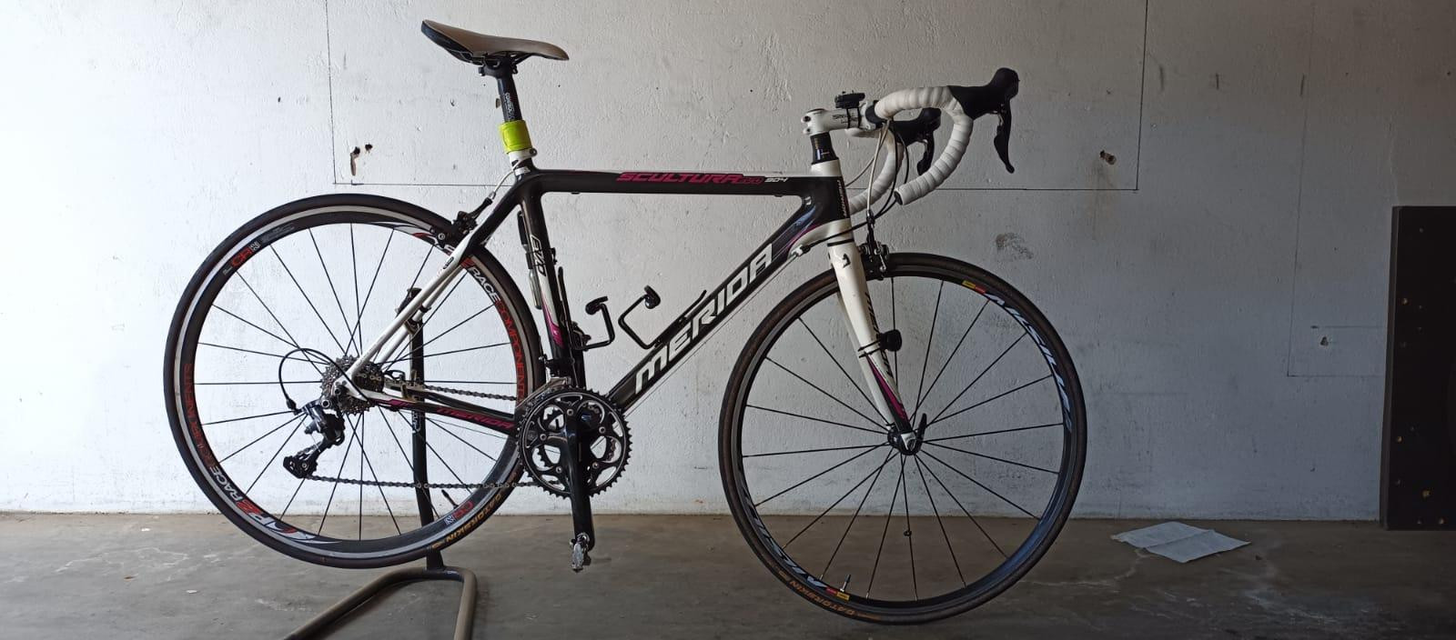 Merida Scultura EVO 904 | Road Bikes | Bike Hub