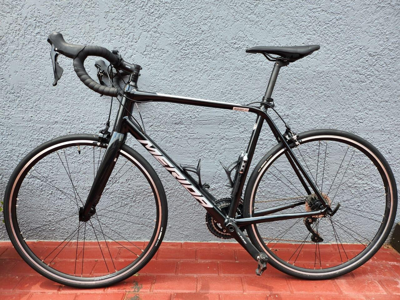 2022 Merida Scultura 400 rim | Road Bikes | Bike Hub