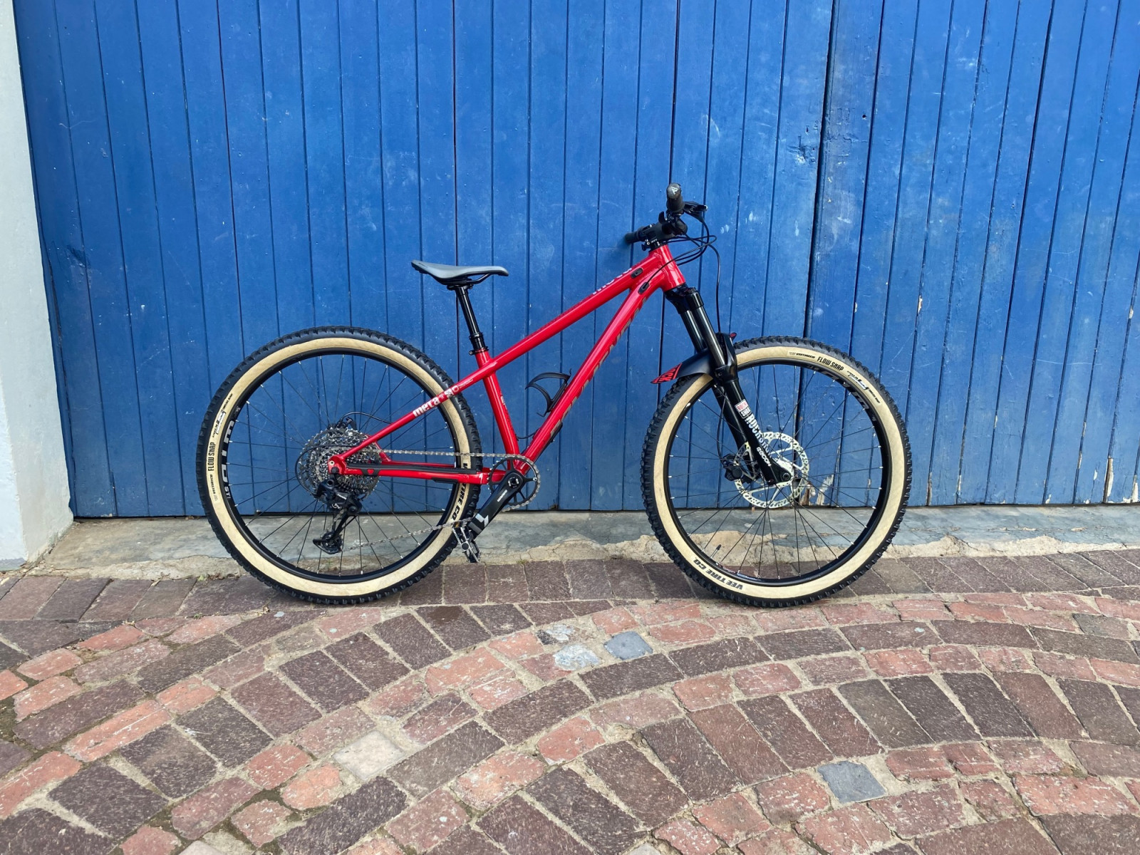 Commencal Meta HT Junior | Hardtail Mountain Bikes | Bike Hub