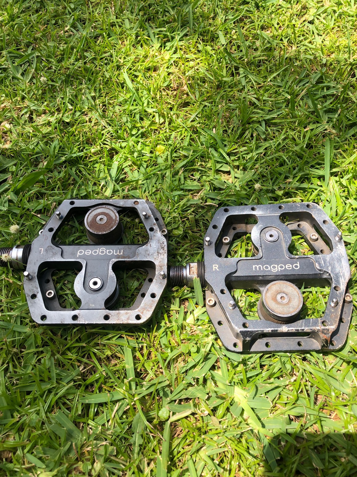 Magped Enduro pedals | Pedals | Bike Hub