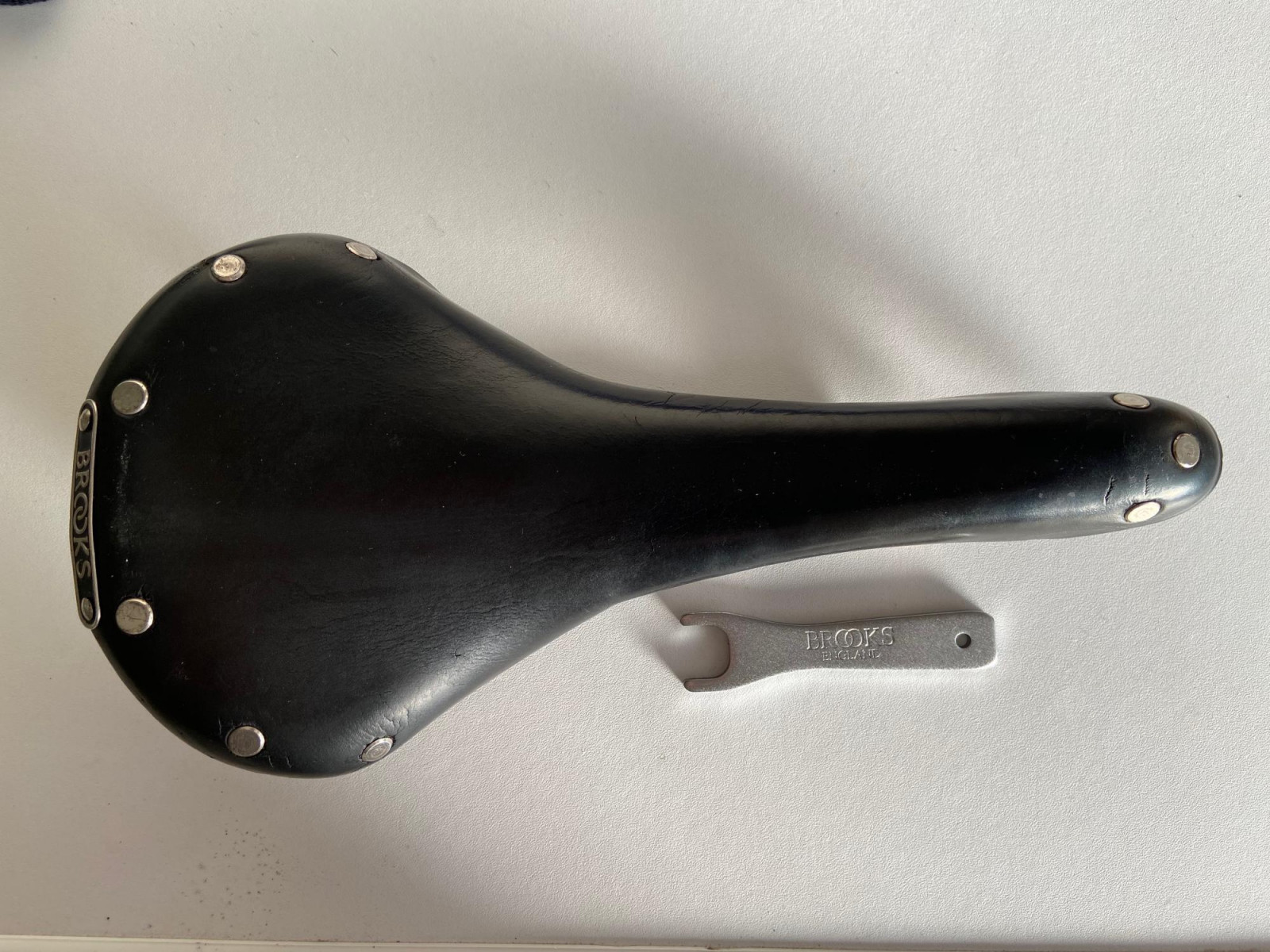 Brooks B15 Swallow Titanium | Saddles | Bike Hub
