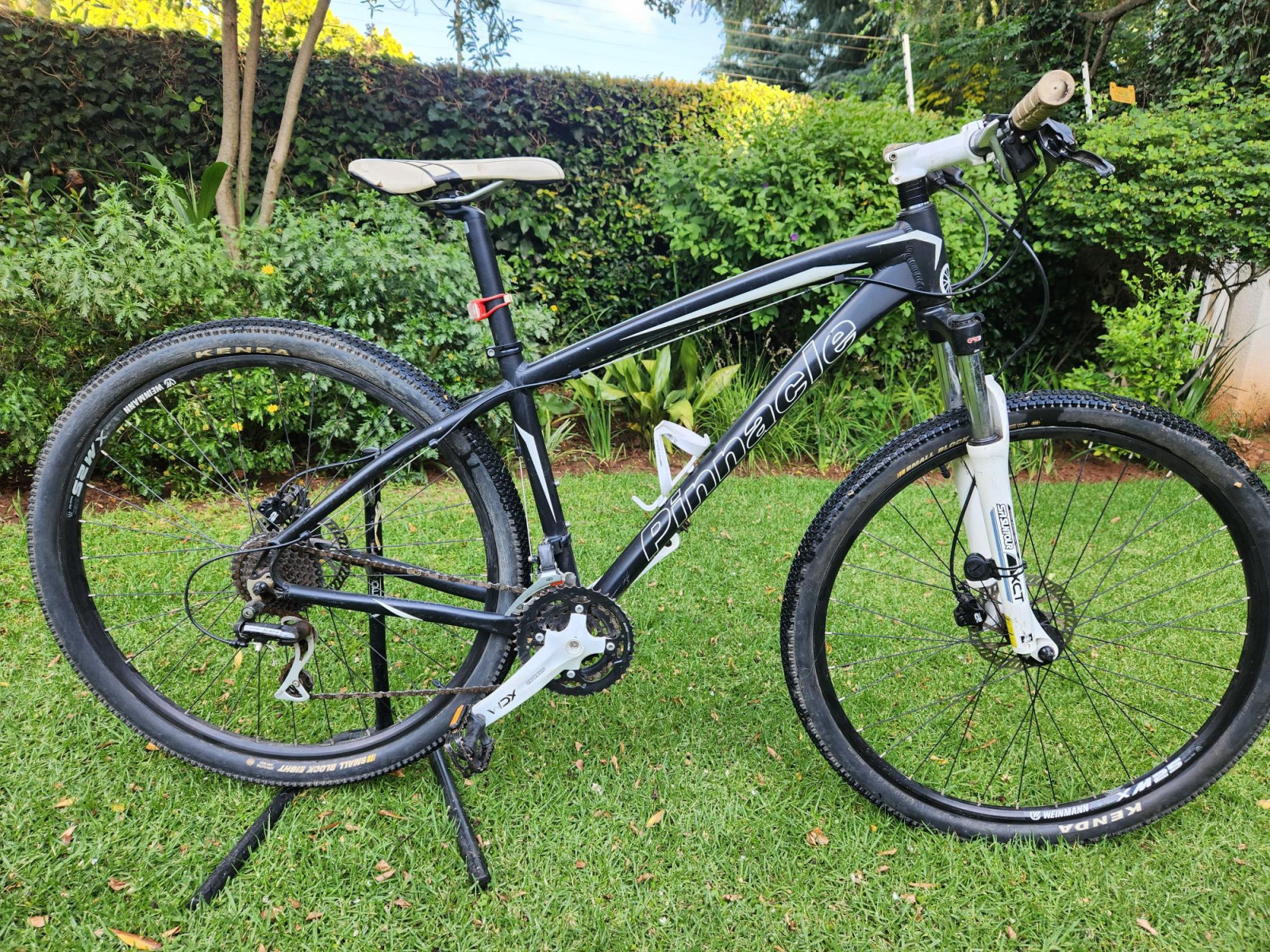 Pinnacle 29er | Hardtail Mountain Bikes | Bike Hub